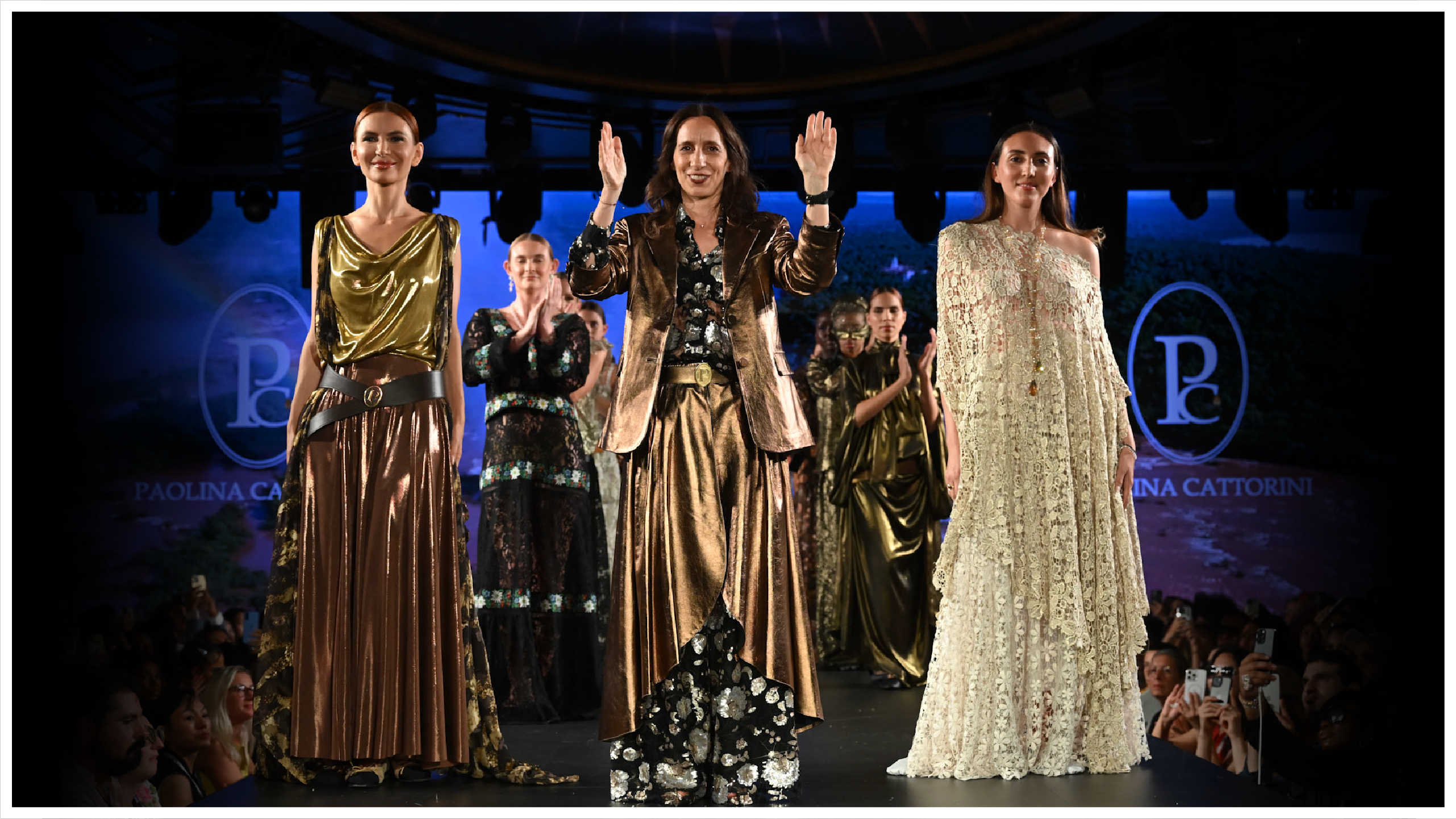 Why Are New York Fashion Week Tickets So Hard to Get? How Runway 7 ...